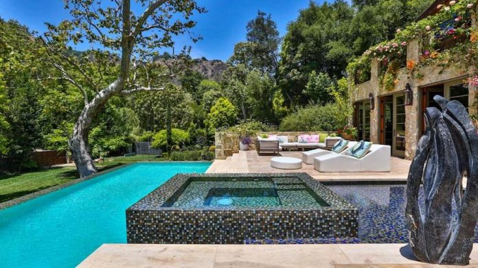 Celebrity Style | Bevolo